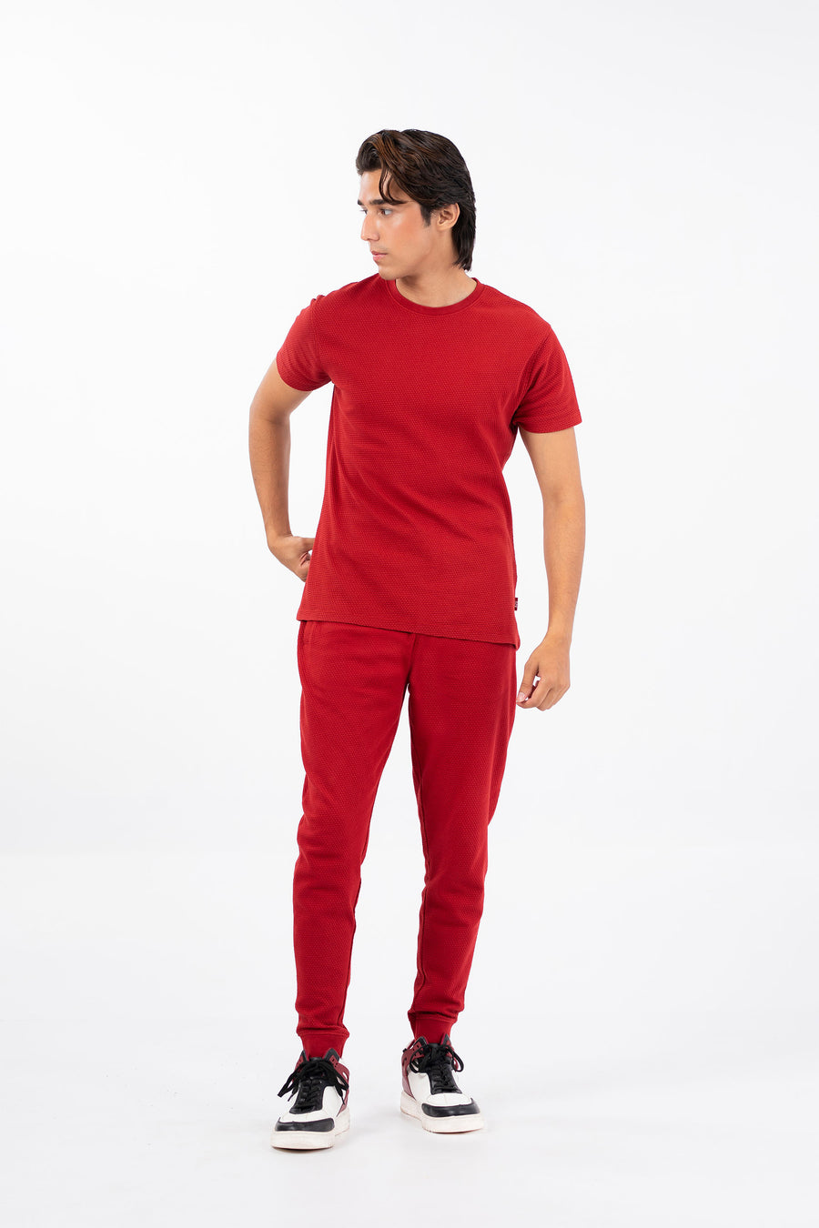 Get Trousers for Men at Attractive Prices - ONE